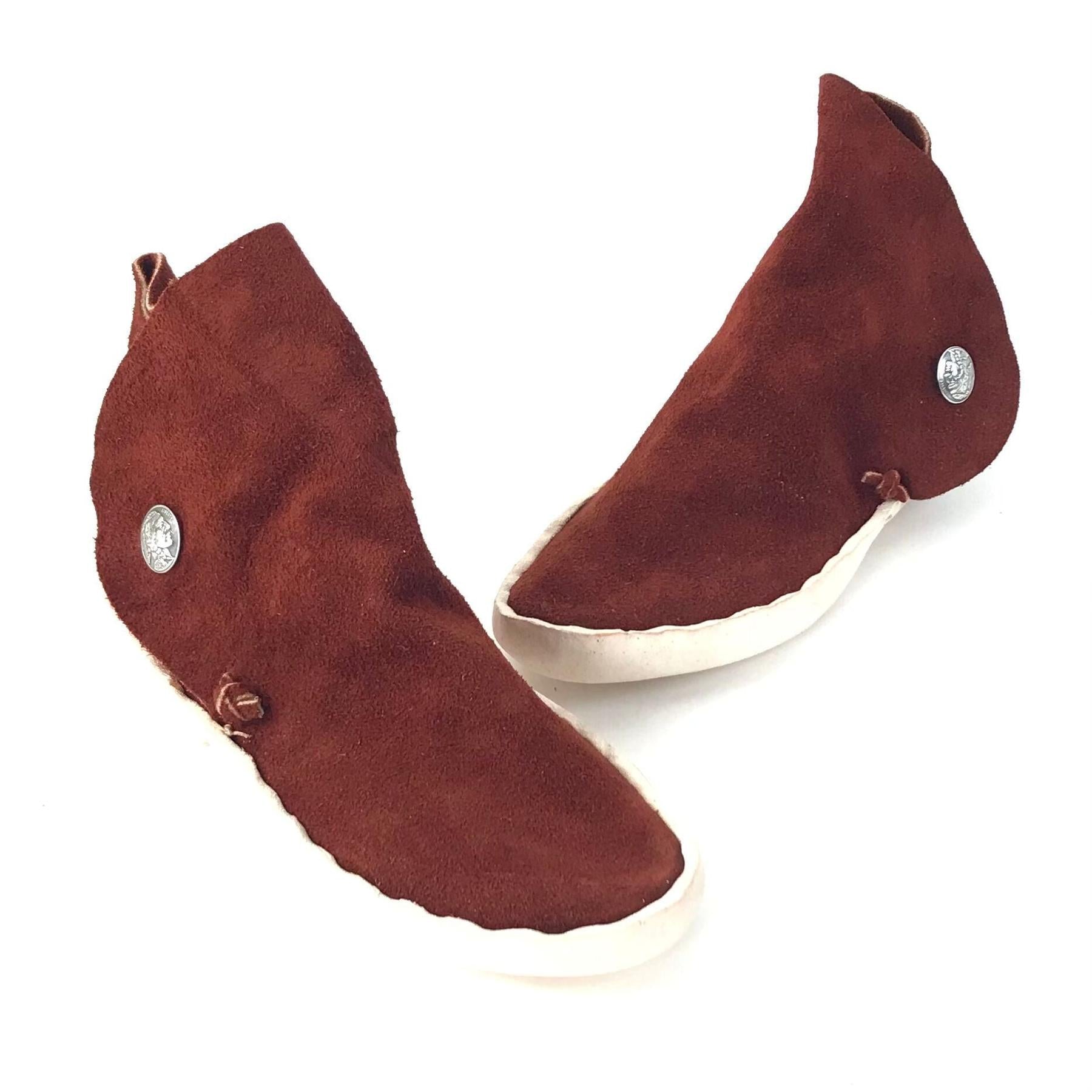 One Button Adult Moccasin – Indian Pueblo Store